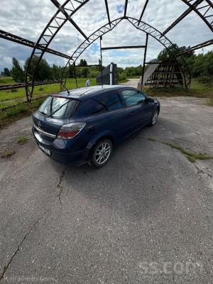 Blue Opel Astra 2005 in Saldus, with an engine capacity of 1.70 L and mileage of 0 thousand km for 1000 €, photo 5 on AUTOMOTO.COM.LV