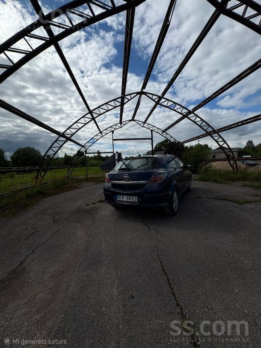 Blue Opel Astra 2005 in Saldus, with an engine capacity of 1.70 L and mileage of 0 thousand km for 1000 €, photo 6 on AUTOMOTO.COM.LV
