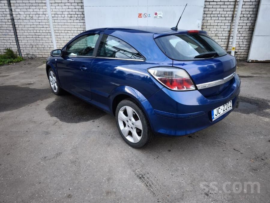 Zils Opel Astra 2005 Rīga, ar dzinēja tilpumu 1.90 L un nobraukumu 428 tūkst. km par 1790 €, foto 4 vietnē AUTOMOTO.COM.LV