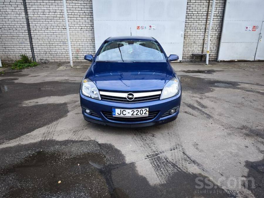 Zils Opel Astra 2005 Rīga, ar dzinēja tilpumu 1.90 L un nobraukumu 428 tūkst. km par 1790 €, foto 8 vietnē AUTOMOTO.COM.LV