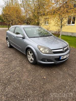 Blue Opel Astra 2005 in Gulbene, with an engine capacity of 1.90 L and mileage of 395 thousand km for 1190 €, photo 3 on AUTOMOTO.COM.LV