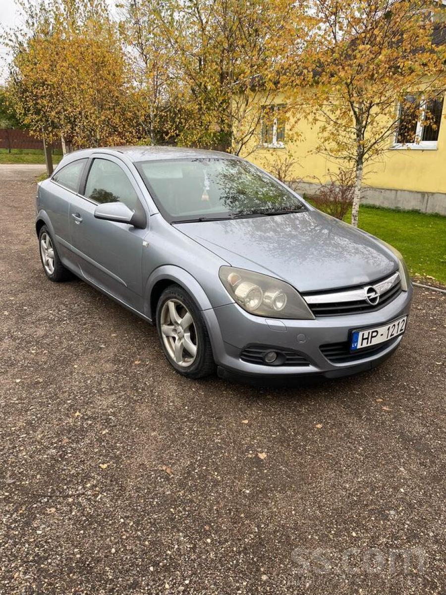 Blue Opel Astra 2005 in Gulbene, with an engine capacity of 1.90 L and mileage of 395 thousand km for 1190 €, photo 3 on AUTOMOTO.COM.LV