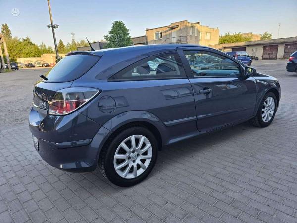 Blue Opel Astra 2006 in Marijampole, with an engine capacity of 1.60 L and mileage of 239 thousand km for 1499 €, photo 5 on AUTOMOTO.COM.LV