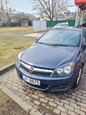 Blue Opel Astra 2008 in Riga, with an engine capacity of 1.70 L and mileage of 352 thousand km for 800 €, photo  on AUTOMOTO.COM.LV
