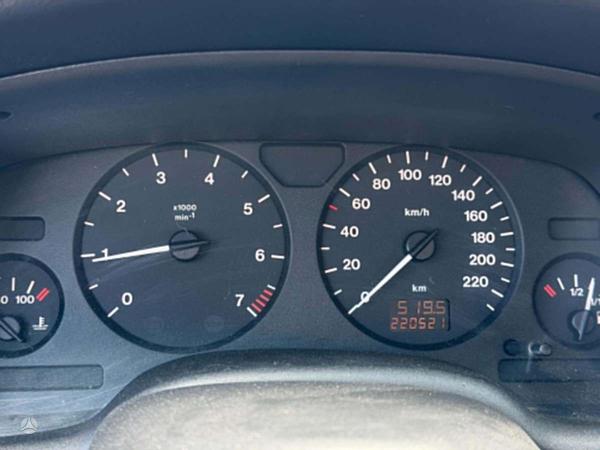Blue Opel Astra 1998 in Kursenai, with an engine capacity of 1.60 L and mileage of 221 thousand km for 750 €, photo 10 on AUTOMOTO.COM.LV