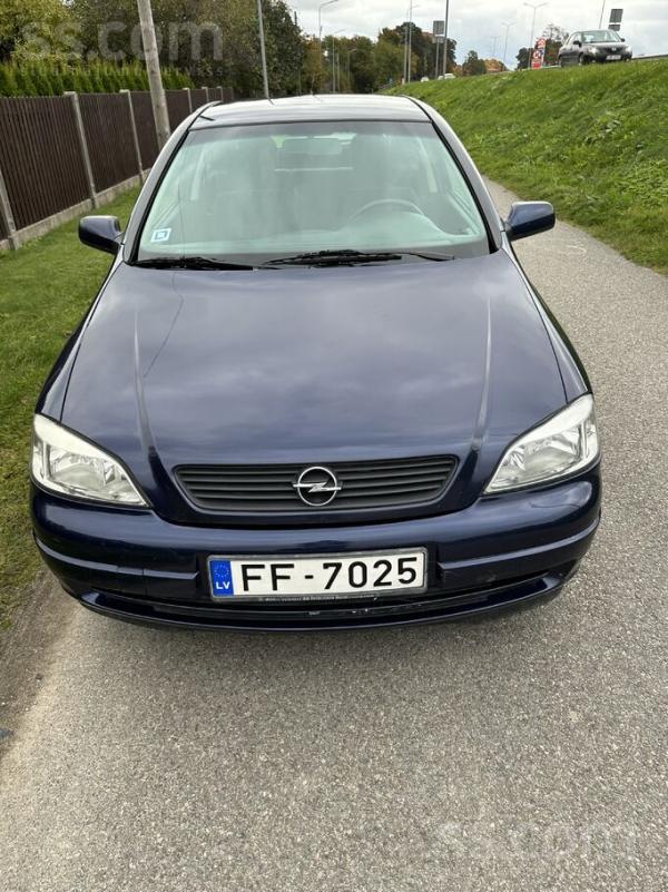 Zils Opel Astra 1999 Ogre, ar dzinēja tilpumu 1.60 L un nobraukumu 145 tūkst. km par 700 €, foto 1 vietnē AUTOMOTO.COM.LV