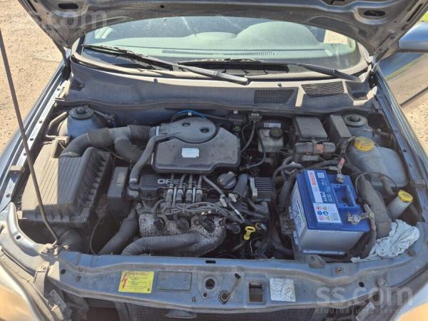 Zils Opel Astra 1999 Ludza, ar dzinēja tilpumu 1.60 L un nobraukumu 163 tūkst. km par 900 €, foto 8 vietnē AUTOMOTO.COM.LV