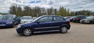 Blue Opel Astra 2000 in Valmiera, with an engine capacity of 1.60 L and mileage of 296 thousand km for 870 €, photo 6 on AUTOMOTO.COM.LV