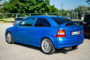 Blue Opel Astra 2000 in Liepaja, with an engine capacity of 2.00 L and mileage of 304 thousand km for 2850 €, photo 3 on AUTOMOTO.COM.LV