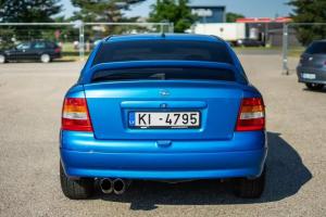 Blue Opel Astra 2000 in Liepaja, with an engine capacity of 2.00 L and mileage of 304 thousand km for 2850 €, photo 4 on AUTOMOTO.COM.LV
