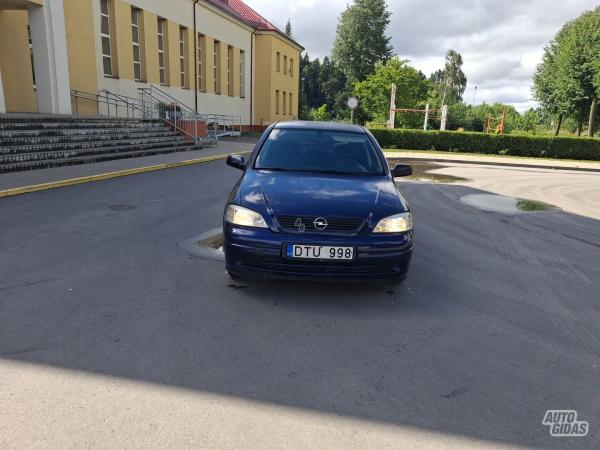 Zils Opel Astra 2000 Viļņa, ar dzinēja tilpumu 1.60 L un nobraukumu 173 tūkst. km par 1000 €, foto 2 vietnē AUTOMOTO.COM.LV