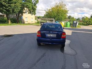 Zils Opel Astra 2000 Viļņa, ar dzinēja tilpumu 1.60 L un nobraukumu 173 tūkst. km par 1000 €, foto 7 vietnē AUTOMOTO.COM.LV