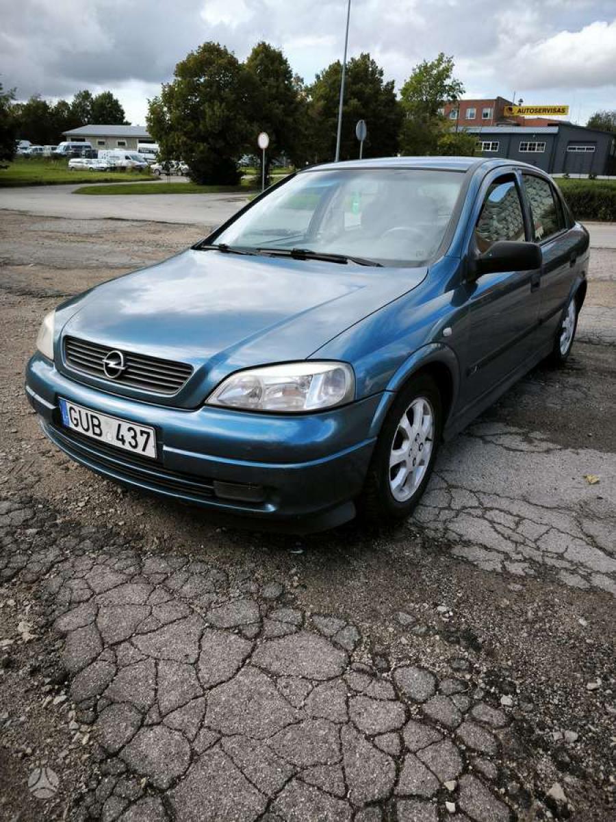 Blue Opel Astra 2000 in Siauliai, with an engine capacity of 1.60 L and mileage of 208 thousand km for 550 €, photo 3 on AUTOMOTO.COM.LV