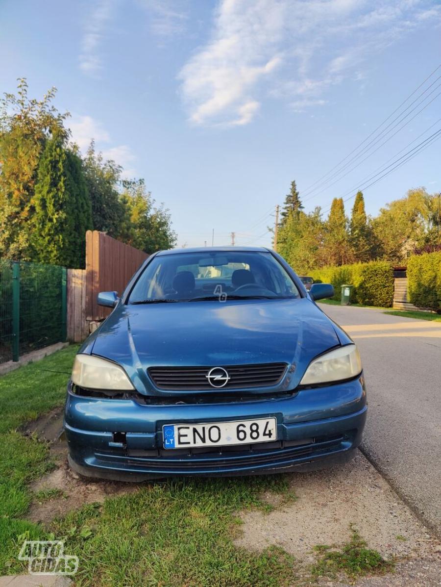 Blue Opel Astra 2000 in Kaunas, with an engine capacity of 2.00 L and mileage of 324 thousand km for 270 €, photo 5 on AUTOMOTO.COM.LV
