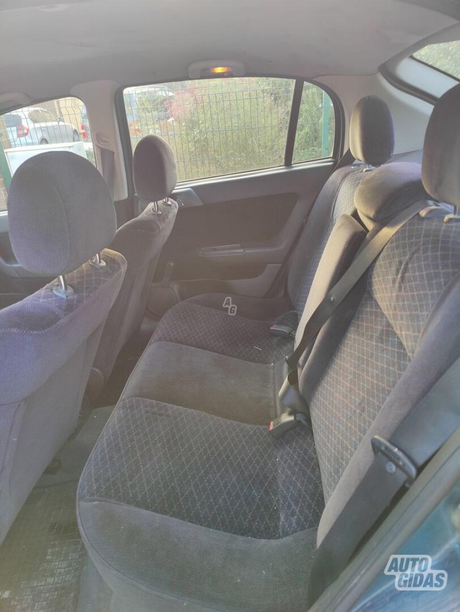 Blue Opel Astra 2000 in Kaunas, with an engine capacity of 2.00 L and mileage of 324 thousand km for 270 €, photo 9 on AUTOMOTO.COM.LV