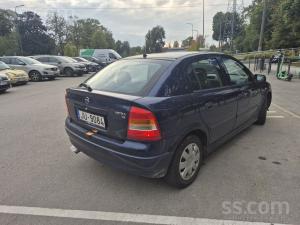 Zils Opel Astra 2001 Rīga, ar dzinēja tilpumu 1.60 L un nobraukumu 241 tūkst. km par 990 €, foto 9 vietnē AUTOMOTO.COM.LV