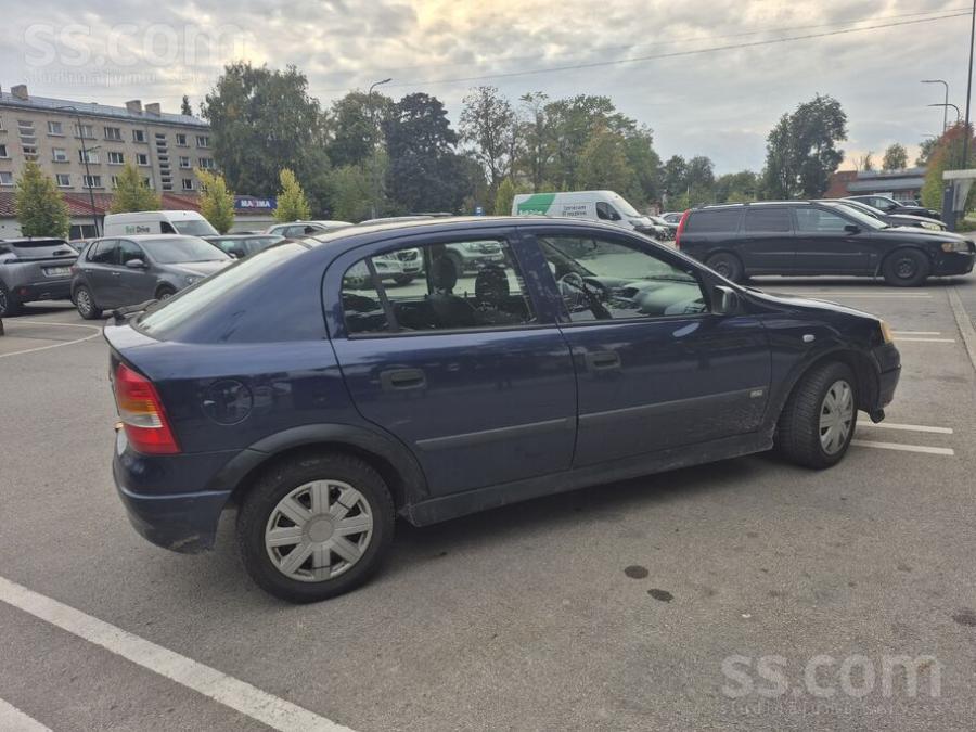 Zils Opel Astra 2001 Rīga, ar dzinēja tilpumu 1.60 L un nobraukumu 241 tūkst. km par 990 €, foto 10 vietnē AUTOMOTO.COM.LV