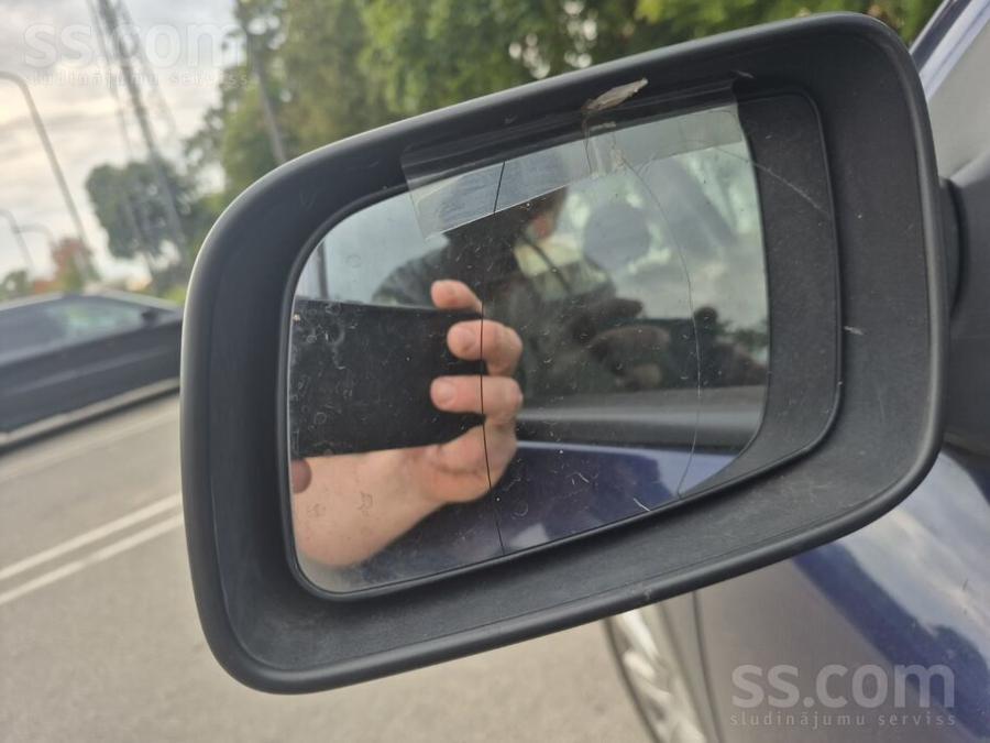 Zils Opel Astra 2001 Rīga, ar dzinēja tilpumu 1.60 L un nobraukumu 241 tūkst. km par 990 €, foto 11 vietnē AUTOMOTO.COM.LV