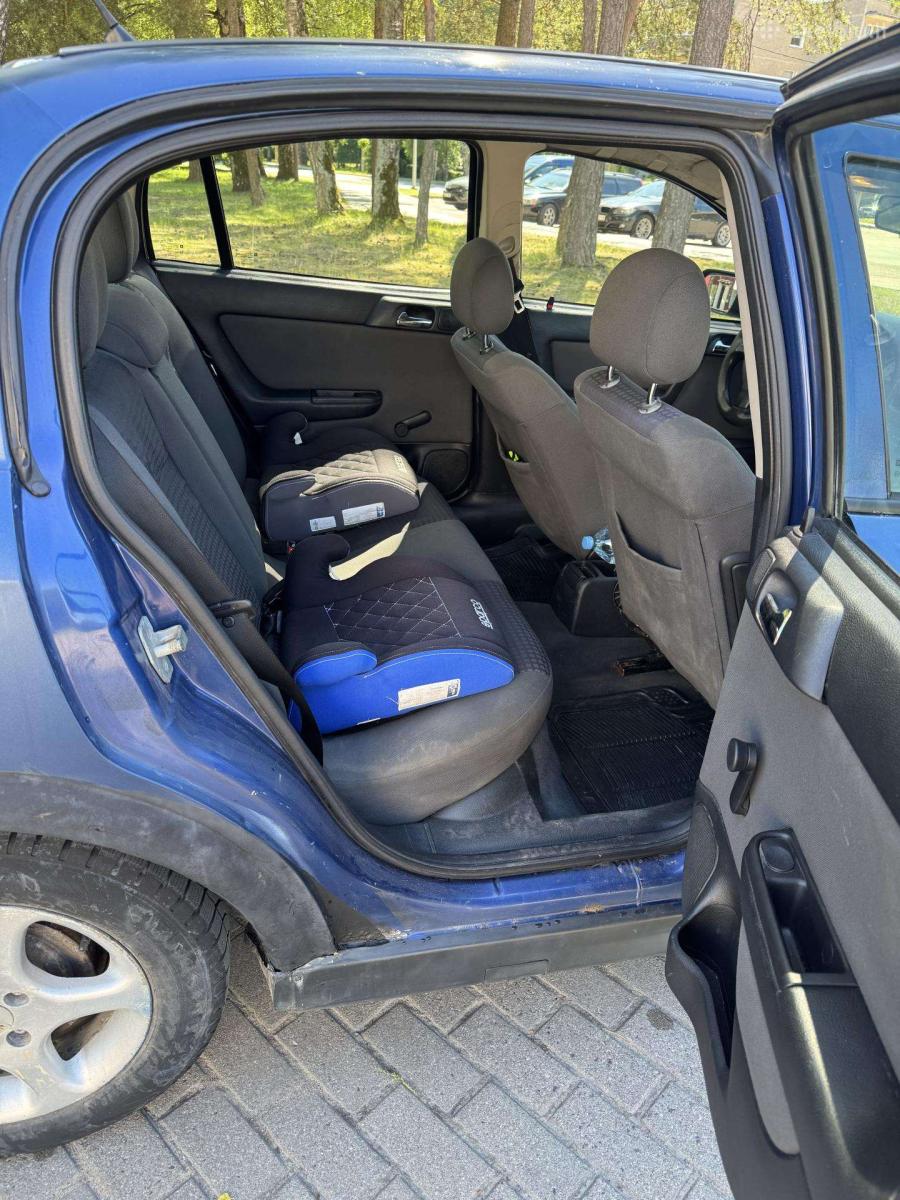 Blue Opel Astra 2002 in Kazlu Ruda, with an engine capacity of 1.70 L and mileage of 264 thousand km for 750 €, photo 7 on AUTOMOTO.COM.LV