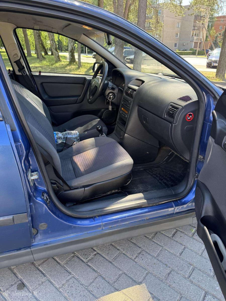 Blue Opel Astra 2002 in Kazlu Ruda, with an engine capacity of 1.70 L and mileage of 264 thousand km for 750 €, photo 13 on AUTOMOTO.COM.LV