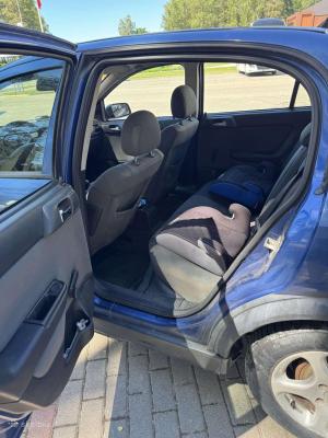 Blue Opel Astra 2002 in Kazlu Ruda, with an engine capacity of 1.70 L and mileage of 264 thousand km for 750 €, photo 17 on AUTOMOTO.COM.LV