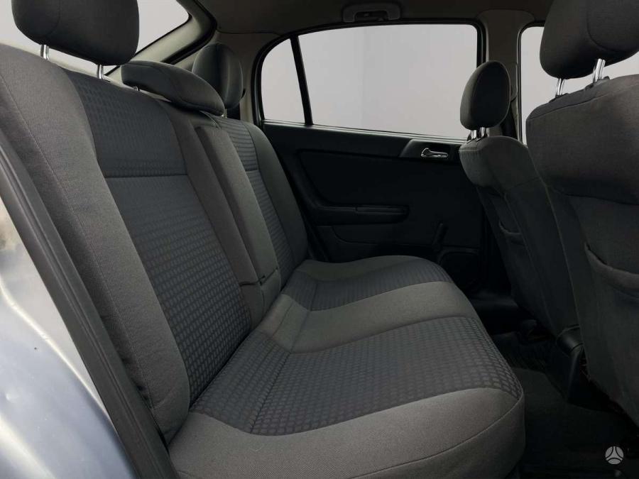 Zils Opel Astra 2002 Klaipėda, ar dzinēja tilpumu 2.00 L un nobraukumu 370 tūkst. km par 499 €, foto 10 vietnē AUTOMOTO.COM.LV