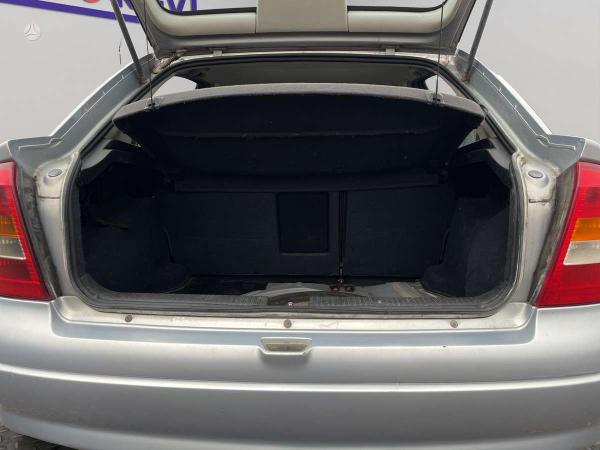 Zils Opel Astra 2002 Klaipėda, ar dzinēja tilpumu 2.00 L un nobraukumu 370 tūkst. km par 499 €, foto 10 vietnē AUTOMOTO.COM.LV