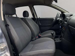 Zils Opel Astra 2002 Klaipėda, ar dzinēja tilpumu 2.00 L un nobraukumu 370 tūkst. km par 499 €, foto 9 vietnē AUTOMOTO.COM.LV