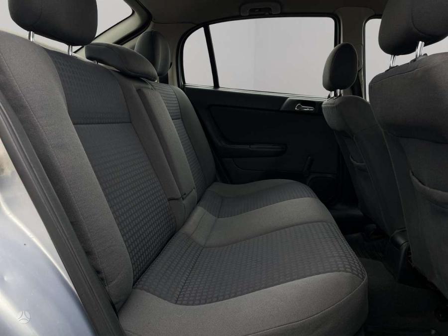 Zils Opel Astra 2002 Klaipėda, ar dzinēja tilpumu 2.00 L un nobraukumu 370 tūkst. km par 499 €, foto 10 vietnē AUTOMOTO.COM.LV
