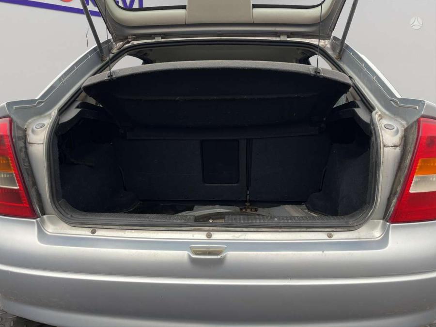 Zils Opel Astra 2002 Klaipėda, ar dzinēja tilpumu 2.00 L un nobraukumu 370 tūkst. km par 499 €, foto 11 vietnē AUTOMOTO.COM.LV
