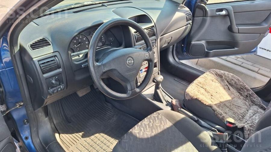 Blue Opel Astra 2002 in Riga, with an engine capacity of 1.60 L and mileage of 190 thousand km for 900 €, photo 6 on AUTOMOTO.COM.LV