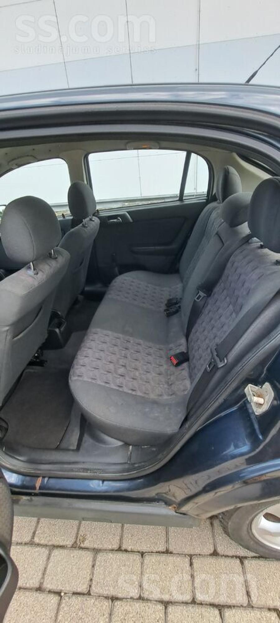 Zils Opel Astra 2002 Dobele, ar dzinēja tilpumu 1.60 L un nobraukumu 299 tūkst. km par 649 €, foto 8 vietnē AUTOMOTO.COM.LV