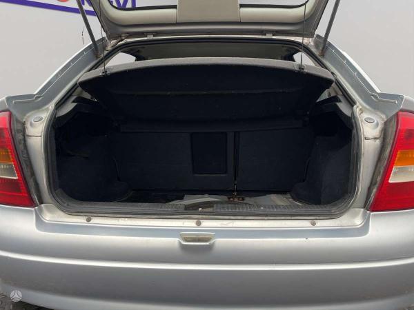 Zils Opel Astra 2002 Klaipėda, ar dzinēja tilpumu 2.00 L un nobraukumu 370 tūkst. km par 499 €, foto 11 vietnē AUTOMOTO.COM.LV