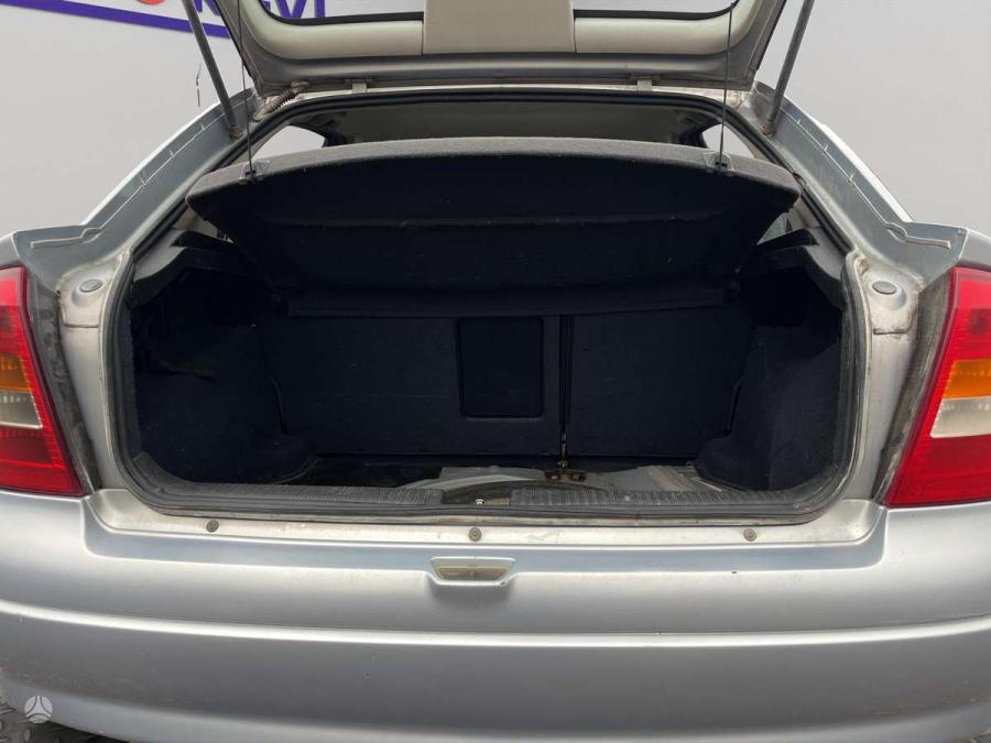 Blue Opel Astra 2002 in Klaipeda, with an engine capacity of 2.00 L and mileage of 370 thousand km for 499 €, photo 11 on AUTOMOTO.COM.LV