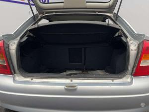 Zils Opel Astra 2002 Klaipėda, ar dzinēja tilpumu 2.00 L un nobraukumu 370 tūkst. km par 499 €, foto 11 vietnē AUTOMOTO.COM.LV