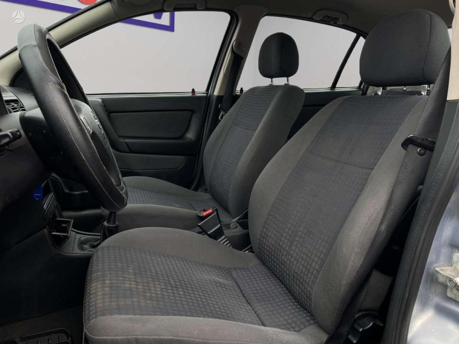 Zils Opel Astra 2002 Klaipėda, ar dzinēja tilpumu 2.00 L un nobraukumu 370 tūkst. km par 499 €, foto 15 vietnē AUTOMOTO.COM.LV