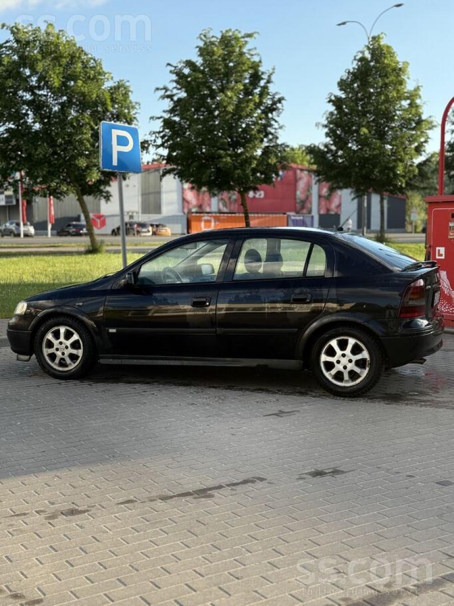 Zils Opel Astra 2004 Jūrmala, ar dzinēja tilpumu 1.70 L un nobraukumu 272 tūkst. km par 800 €, foto 3 vietnē AUTOMOTO.COM.LV