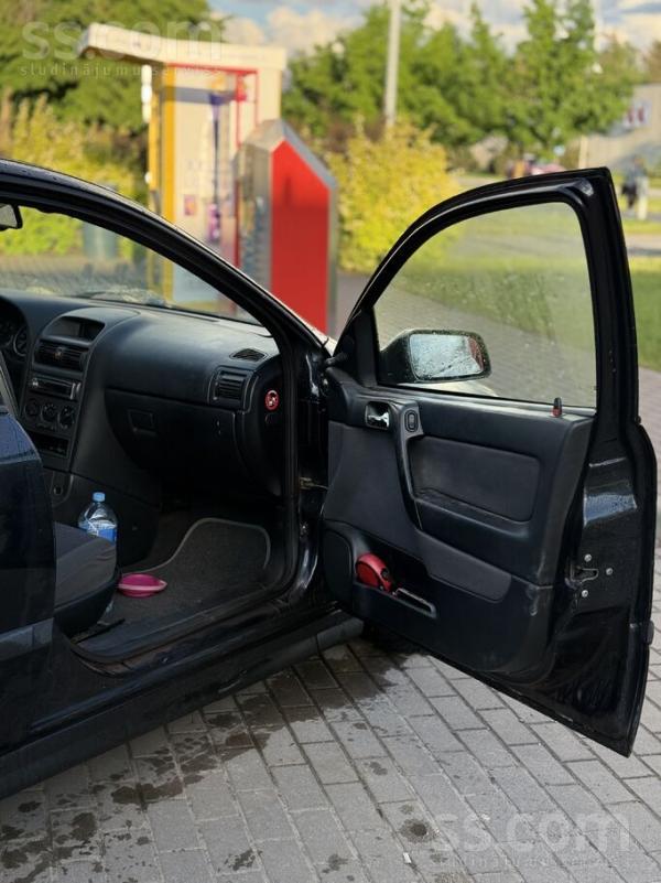 Zils Opel Astra 2004 Jūrmala, ar dzinēja tilpumu 1.70 L un nobraukumu 272 tūkst. km par 800 €, foto 6 vietnē AUTOMOTO.COM.LV