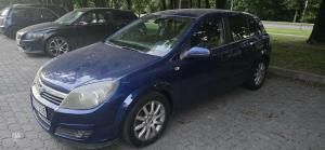 Blue Opel Astra 2004 in Vilnius, with an engine capacity of 1.60 L and mileage of 268 thousand km for 900 €, photo  on AUTOMOTO.COM.LV