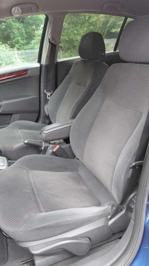 Zils Opel Astra 2004 Viļņa, ar dzinēja tilpumu 1.60 L un nobraukumu 269 tūkst. km par 1500 €, foto 12 vietnē AUTOMOTO.COM.LV