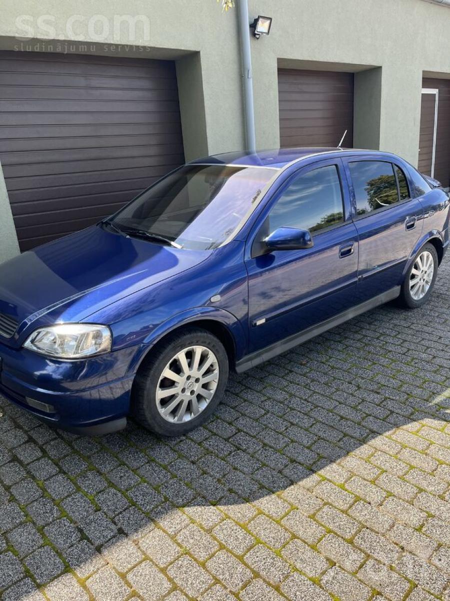 Blue Opel Astra 2004 in Ventspils, with an engine capacity of 1.70 L and mileage of 291 thousand km for 1600 €, photo 4 on AUTOMOTO.COM.LV