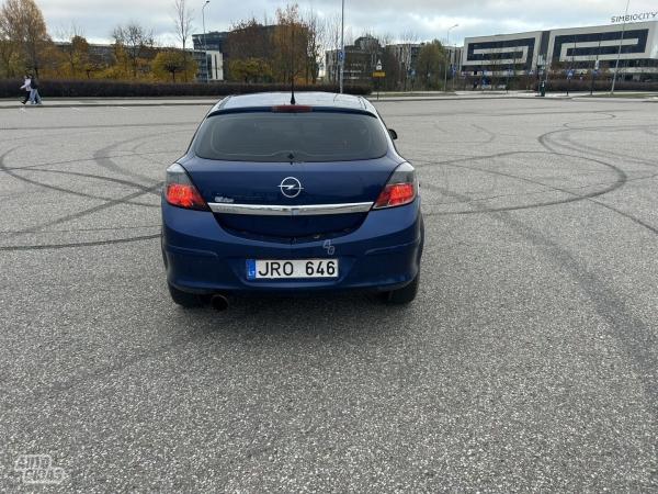 Blue Opel Astra 2005 in Taurage, with an engine capacity of 1.70 L and mileage of 250 thousand km for 900 €, photo 6 on AUTOMOTO.COM.LV