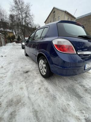 Zils Opel Astra 2005 Kauņa, ar dzinēja tilpumu 1.70 L un nobraukumu 298 tūkst. km par 750 €, foto 3 vietnē AUTOMOTO.COM.LV