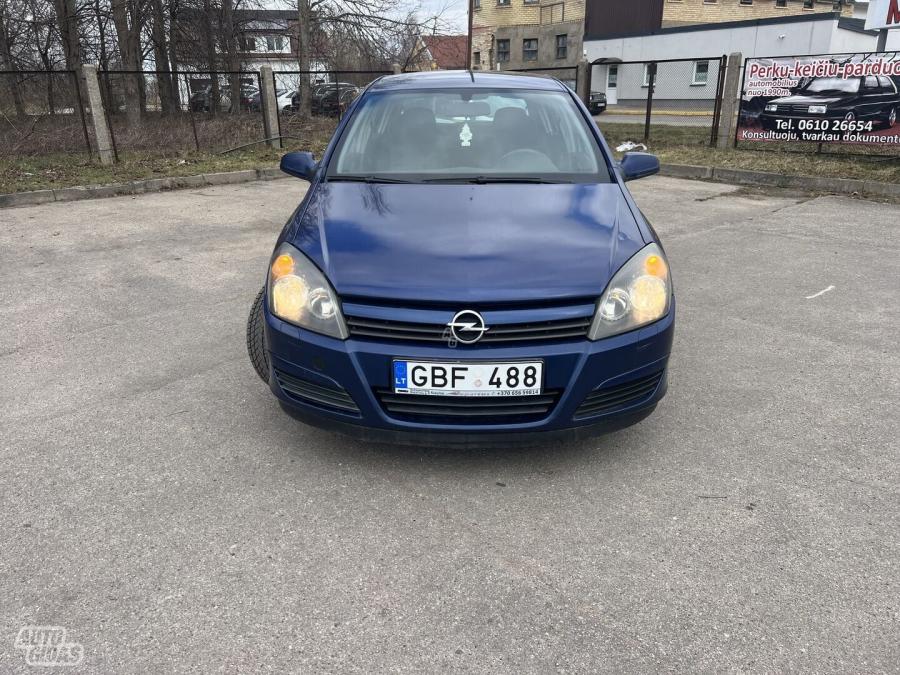 Blue Opel Astra 2005 in Siauliai, with an engine capacity of 1.70 L and mileage of 268 thousand km for 849 €, photo 3 on AUTOMOTO.COM.LV