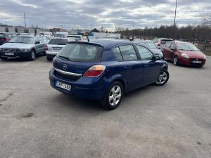 Blue Opel Astra 2005 in Siauliai, with an engine capacity of 1.70 L and mileage of 268 thousand km for 849 €, photo 6 on AUTOMOTO.COM.LV