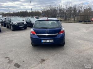 Blue Opel Astra 2005 in Siauliai, with an engine capacity of 1.70 L and mileage of 268 thousand km for 849 €, photo 7 on AUTOMOTO.COM.LV
