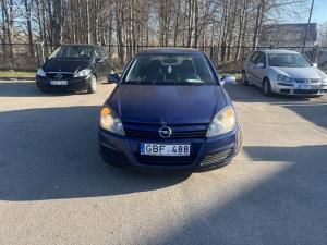 Blue Opel Astra 2005 in Siauliai, with an engine capacity of 1.70 L and mileage of 268 thousand km for 899 €, photo 3 on AUTOMOTO.COM.LV