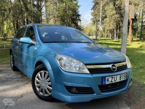 Blue Opel Astra 2005 in Panevezys, with an engine capacity of 1.60 L and mileage of 231 thousand km for 1090 €, photo 6 on AUTOMOTO.COM.LV