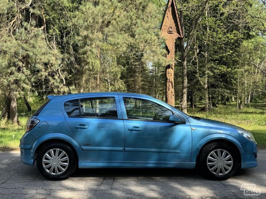 Zils Opel Astra 2005 Panevēža, ar dzinēja tilpumu 1.60 L un nobraukumu 231 tūkst. km par 1080 €, foto 8 vietnē AUTOMOTO.COM.LV