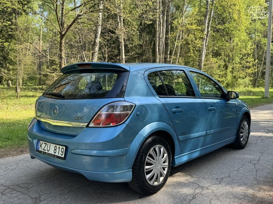 Zils Opel Astra 2005 Panevēža, ar dzinēja tilpumu 1.60 L un nobraukumu 231 tūkst. km par 1080 €, foto 10 vietnē AUTOMOTO.COM.LV